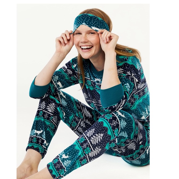 Joyspun | Intimates & Sleepwear | Joyspun Holiday Soft Pajama Set Deer ...